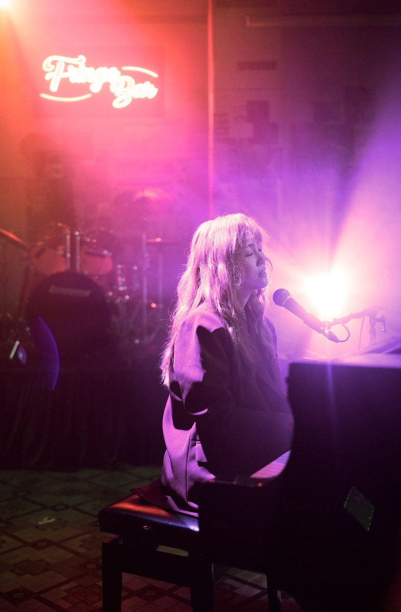 Band Four (4拍4家族, Mo Lai Yan Chi, 2023) – Windows on Worlds