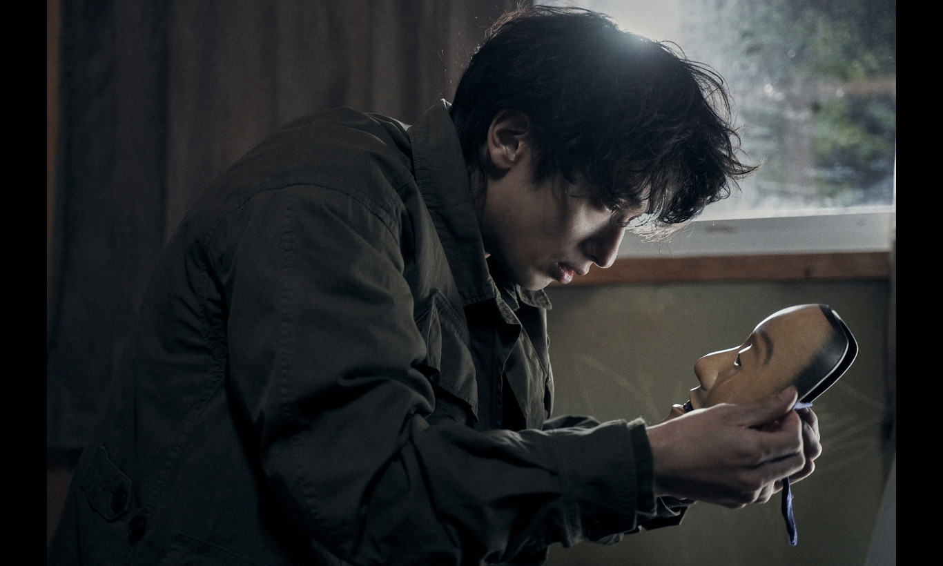 The Village (ヴィレッジ, Michihito Fujii, 2023) – Windows on Worlds